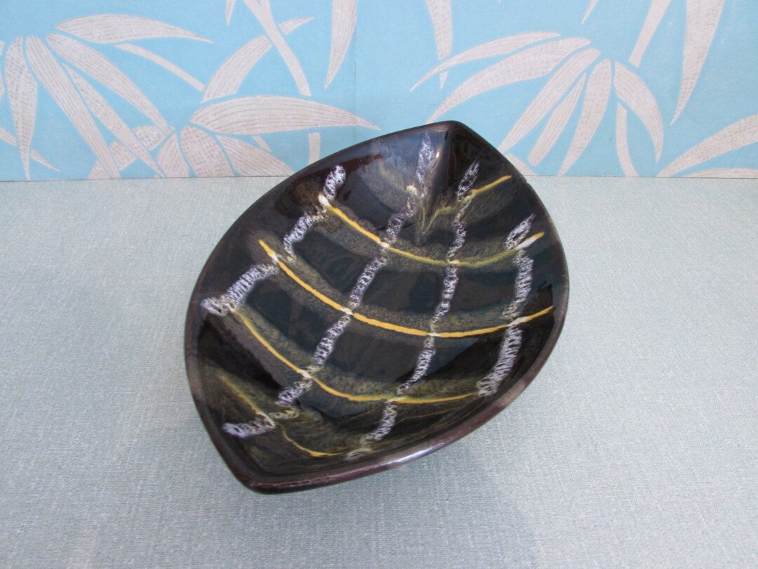 Mid-century German Studio Pottery Leaf-shaped Bowl/dish Plaid - Etsy