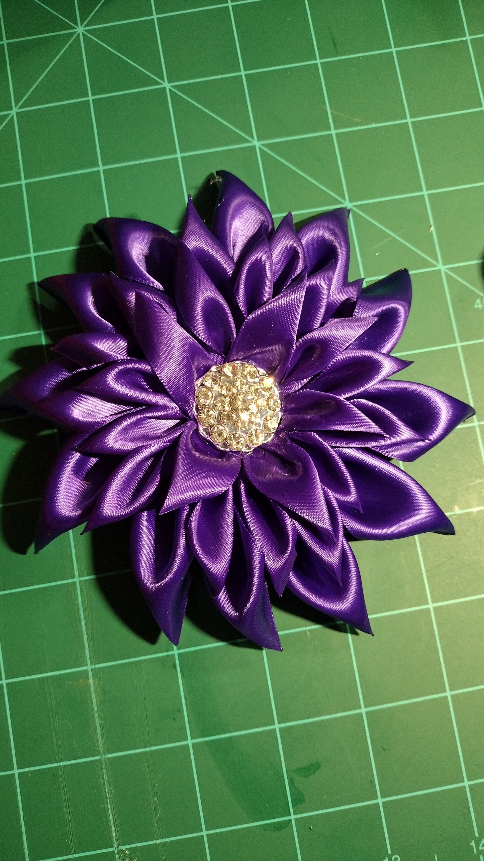 Handmade Kanzashi Flower Brooch, OES Satin Ribbon Pin. Great for Any ...
