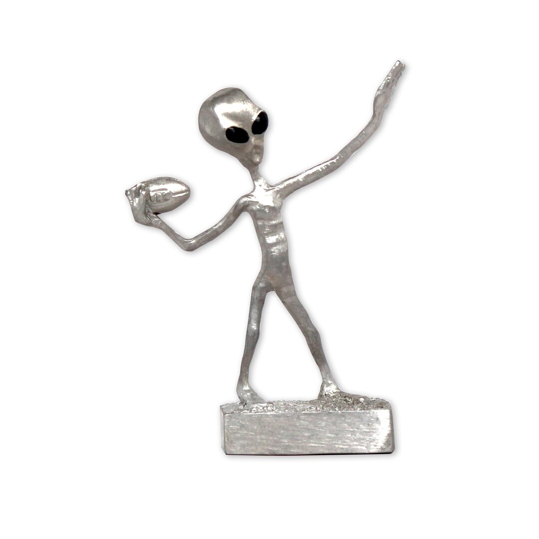 Football UFO Alien Throwing a Hail Mary Pass Pewter Statue S-008 - Etsy