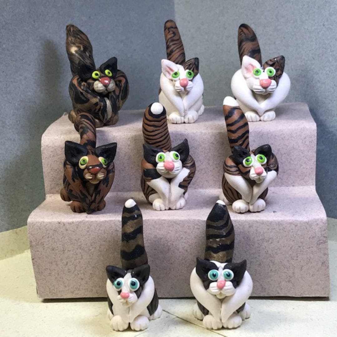 Brown, Ruffed and Fluffy Tabby Cat Miniatures, Maine Coon-ish. Your ...