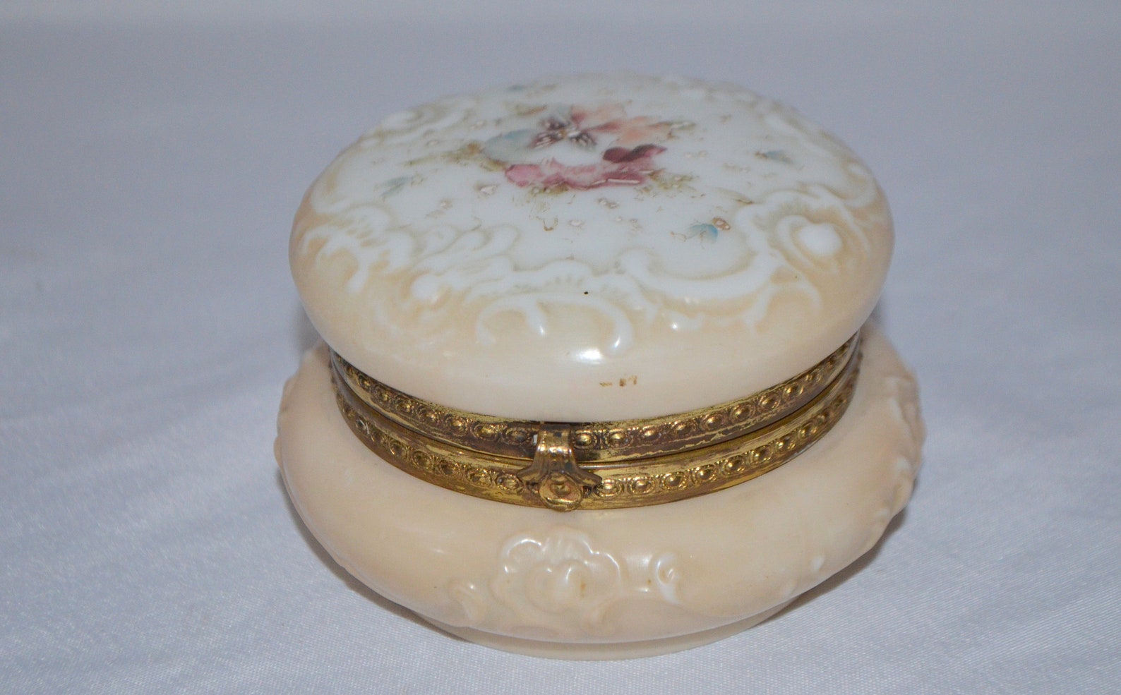 CF Monroe Wave Crest Art Glass Dresser Box Pansies & Scroll - Etsy