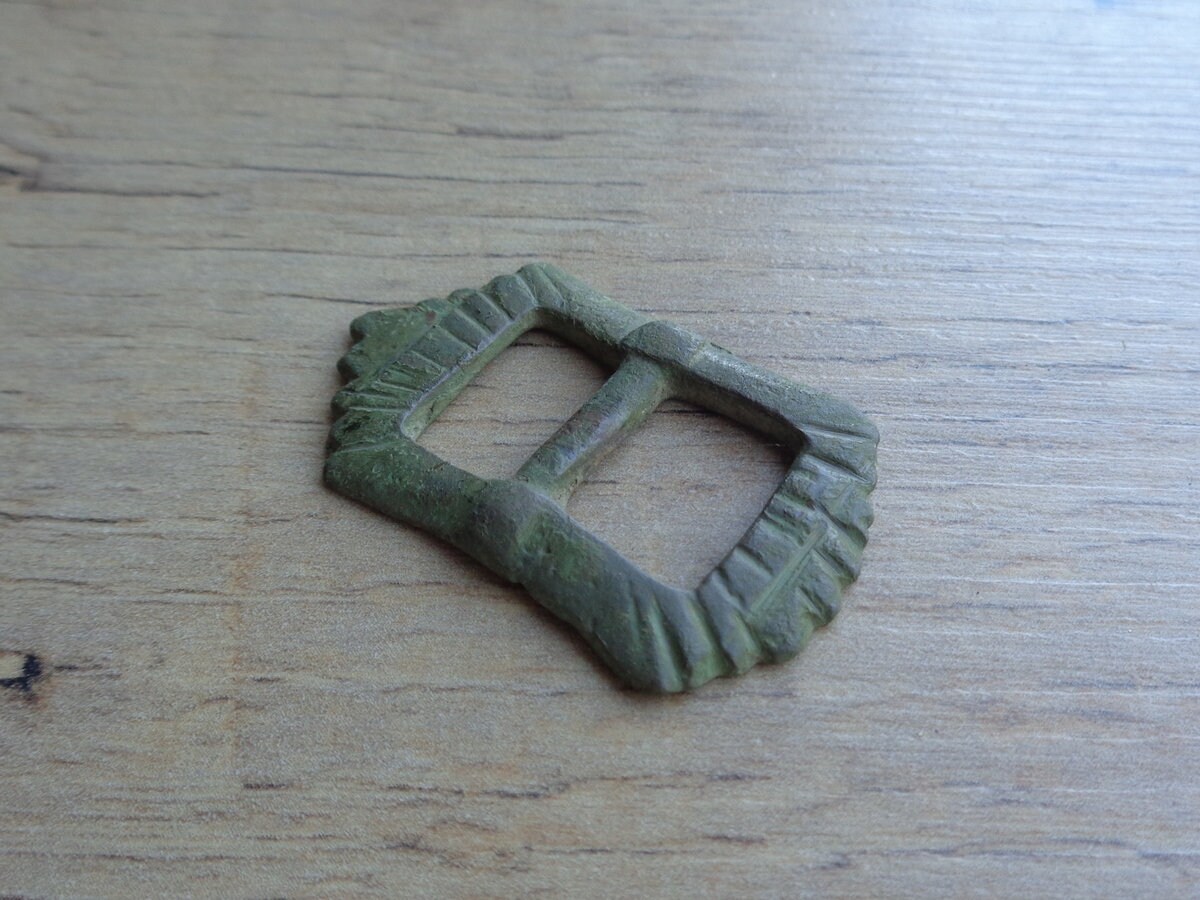 Ancient Bronze Belt Buckle 17-18th century Primitive findings | Etsy