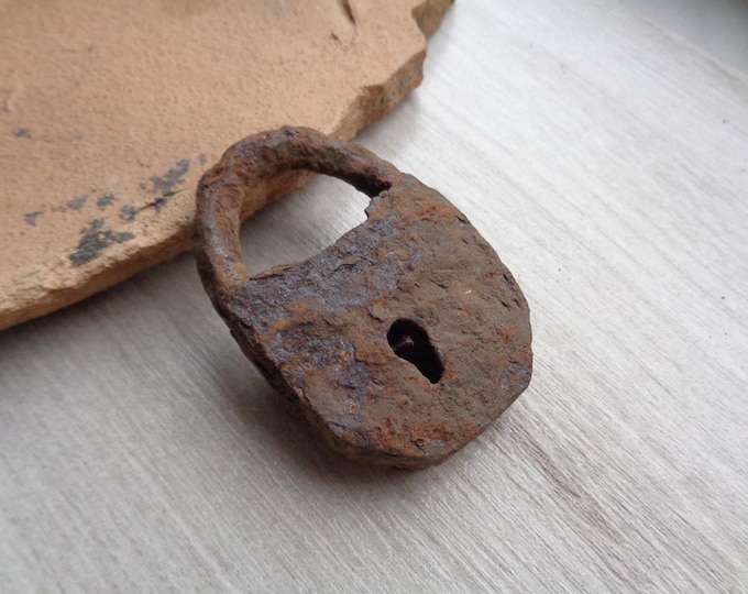 Ancient Rusty Iron Padlock 19th Century Original Patina Old Metal Lock ...