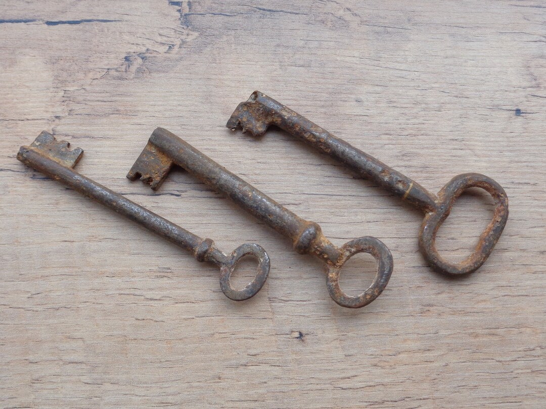 Set of 3 Antique Rusty Metal Skeleton Keys 19-20th Century Original ...