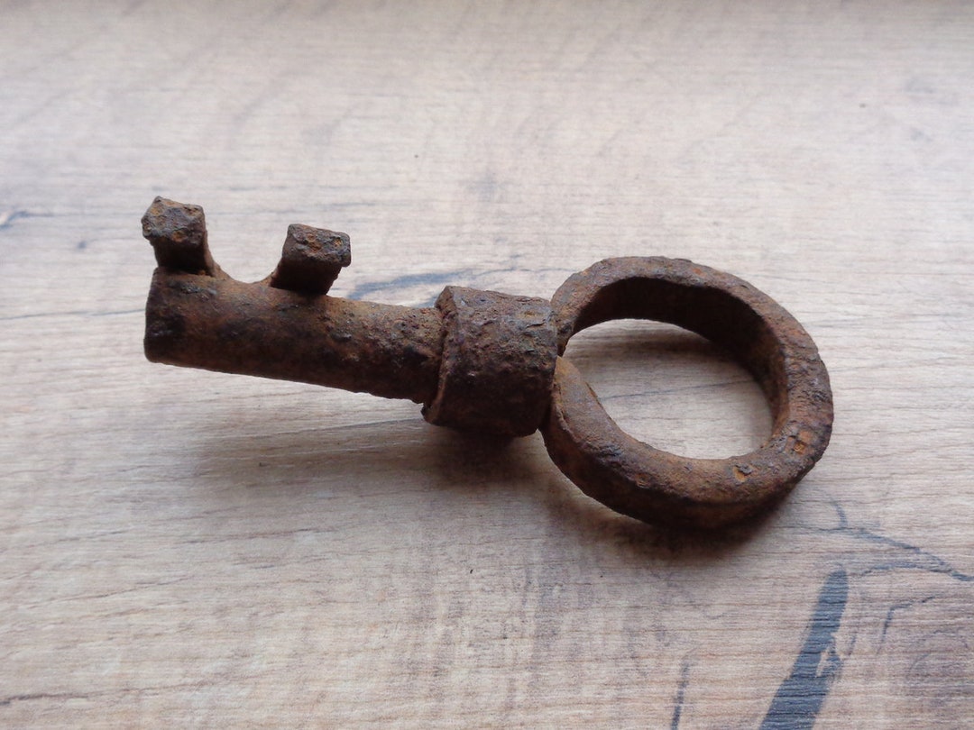 Huge Ancient Metal Skeleton Key 18-19th Century Authentic Artifact ...