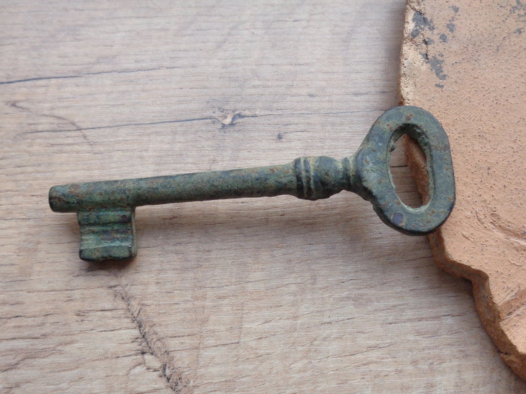 Antique Bronze Key 18-19th Century Original Old Patina - Etsy