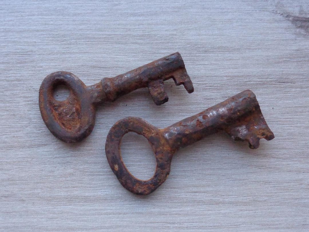 A Pair of Antique Iron Keys 19th Century Original Patina Rare Authentic ...
