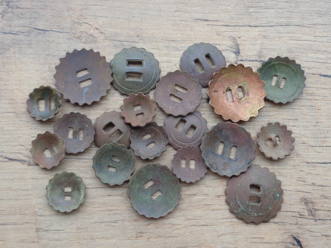 SET of 20 Antique Brass Buttons 19th Century Archaeological Finds ...