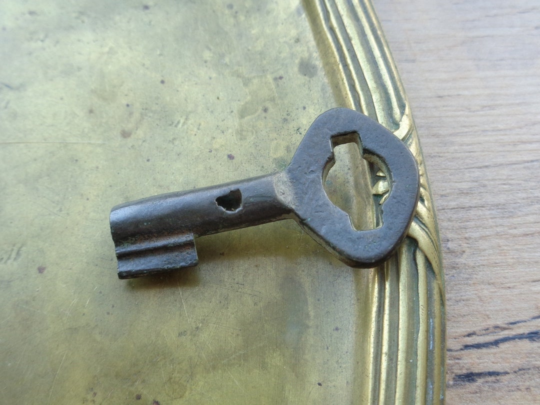 Antique Bronze Key 18-19th Century Original Grey Patina - Etsy