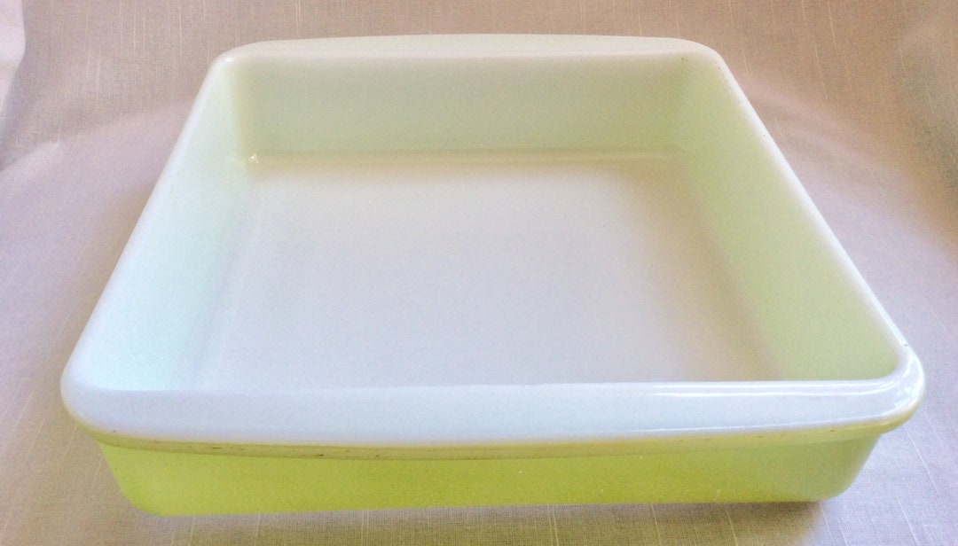 CLEARANCE Vintage Pyrex Lime Green 8 Square Baking Dish, 222 - Etsy