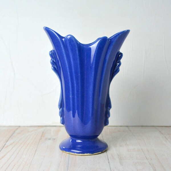 Fluted Vase - Etsy