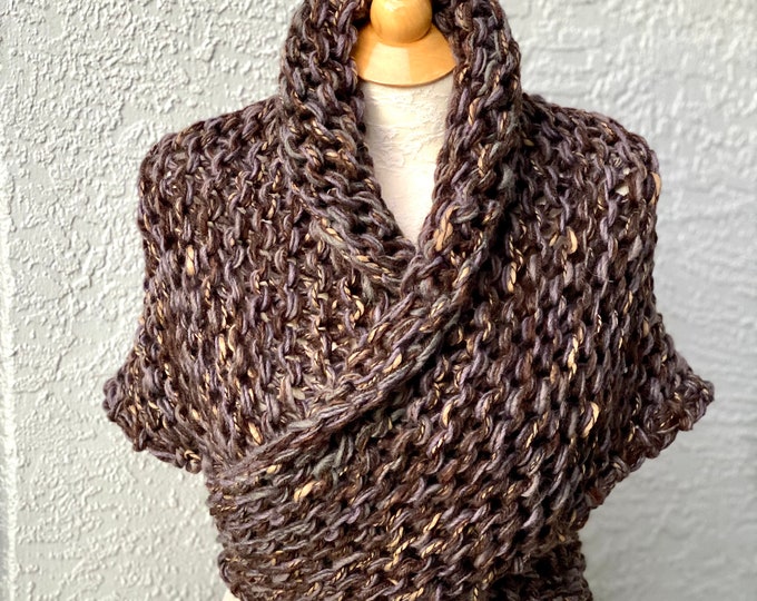 Outlander Inspired Shawl, Triangle Shoulder Wrap, Chunky Hand Knit ...