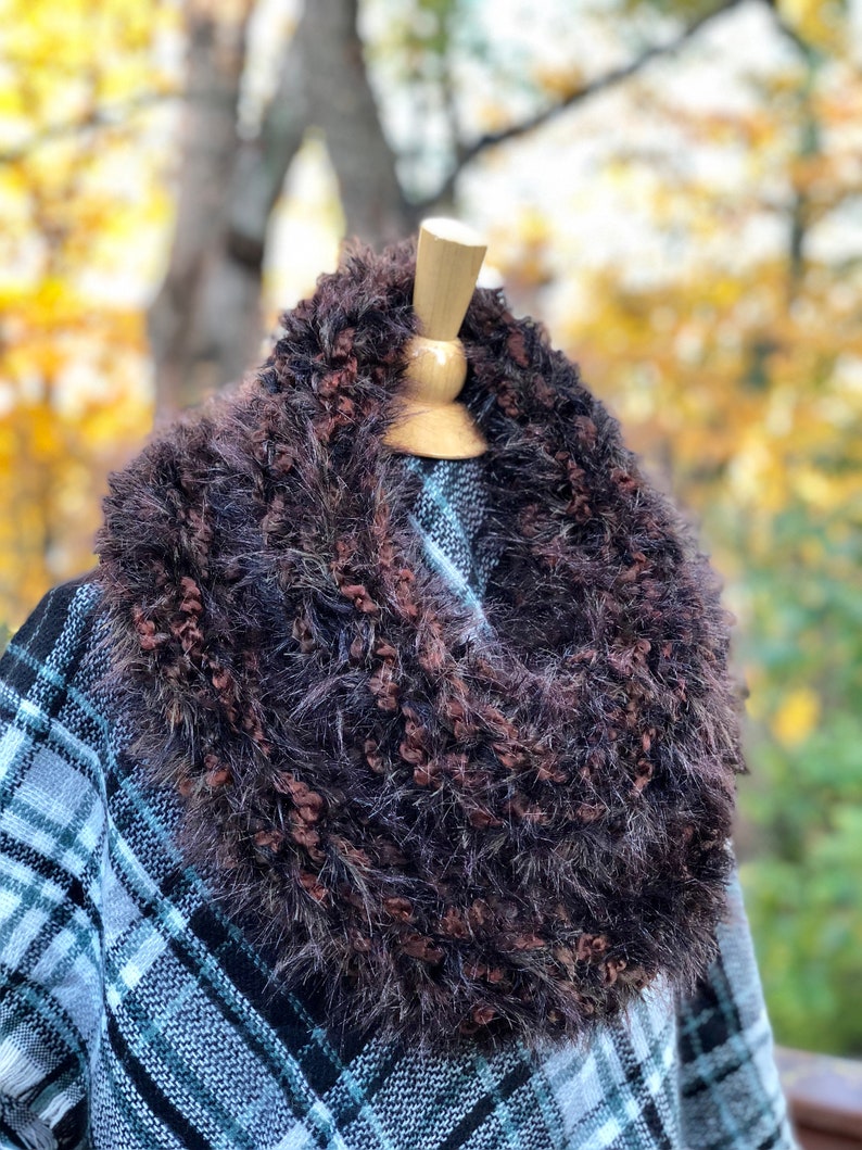 Outlander Cowl, Faux Fur Neck Warmer, Hand Knitted Chunky Circular ...