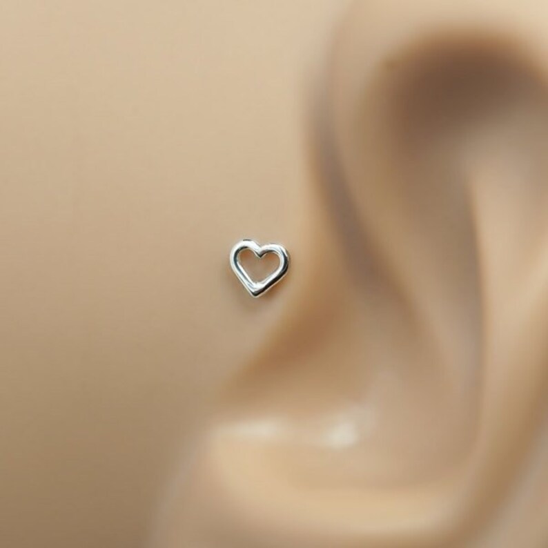 Heart Tragus Earring 16g Tragus Piercing Heart Helix Stud | Etsy