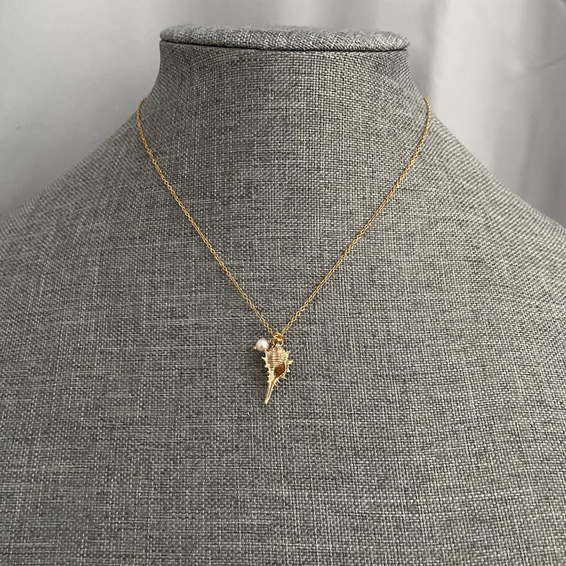 Gold Plated Conch Necklace With Swarovski Pearl – Beach-inspired Shell ...