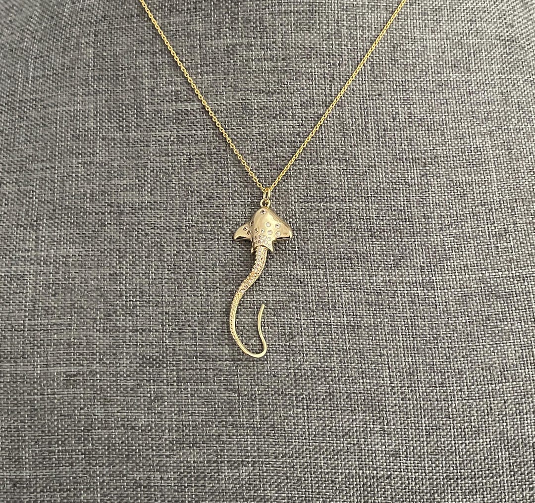 Manta Ray Necklace, Ocean Animal Ray Jewelry, Manta Ray Pendant ...