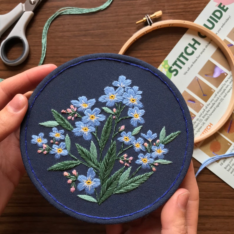 Forget-me-not Floral Embroidery Kit | Beginner Friendly | Contemporary ...