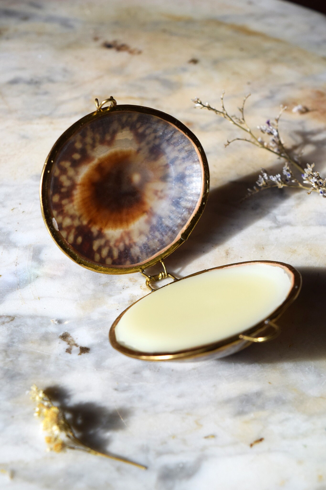 Peppermint Honey Lip Balm in Shell - Etsy
