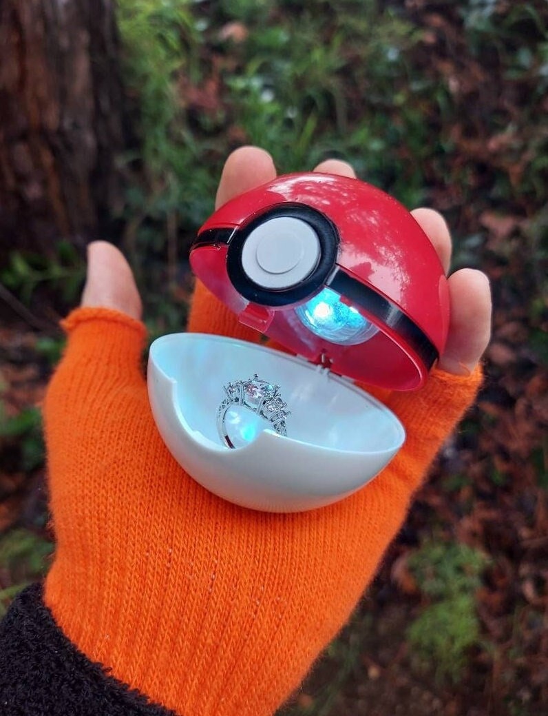 Pokeball Valentine Box