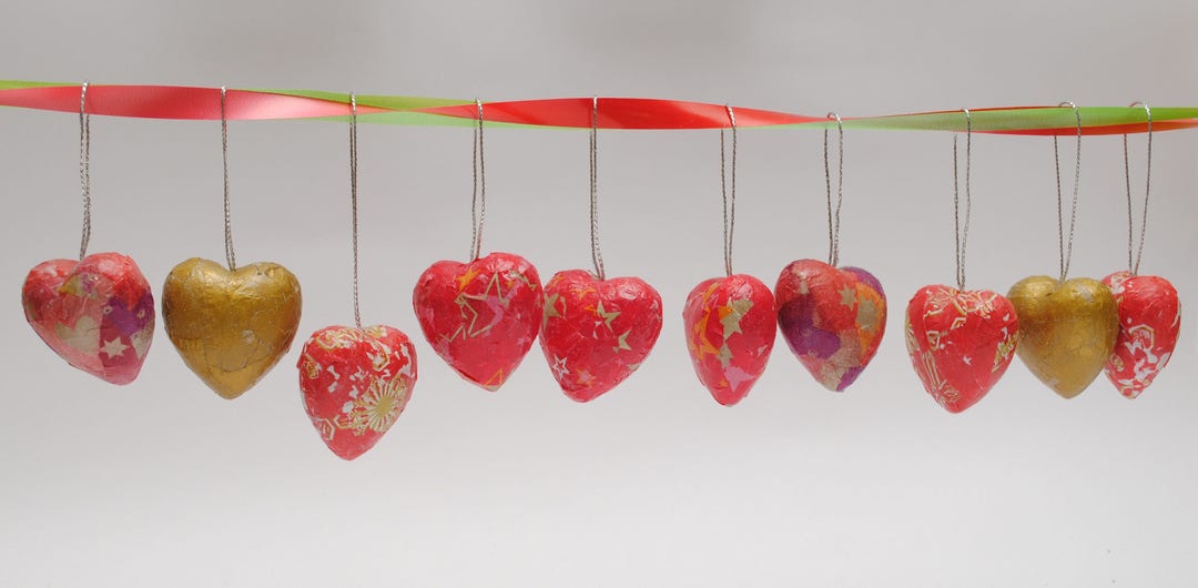 Decopatch Mini Heart Decorations Kit, Mini Heart Craft Kit, Valentines ...