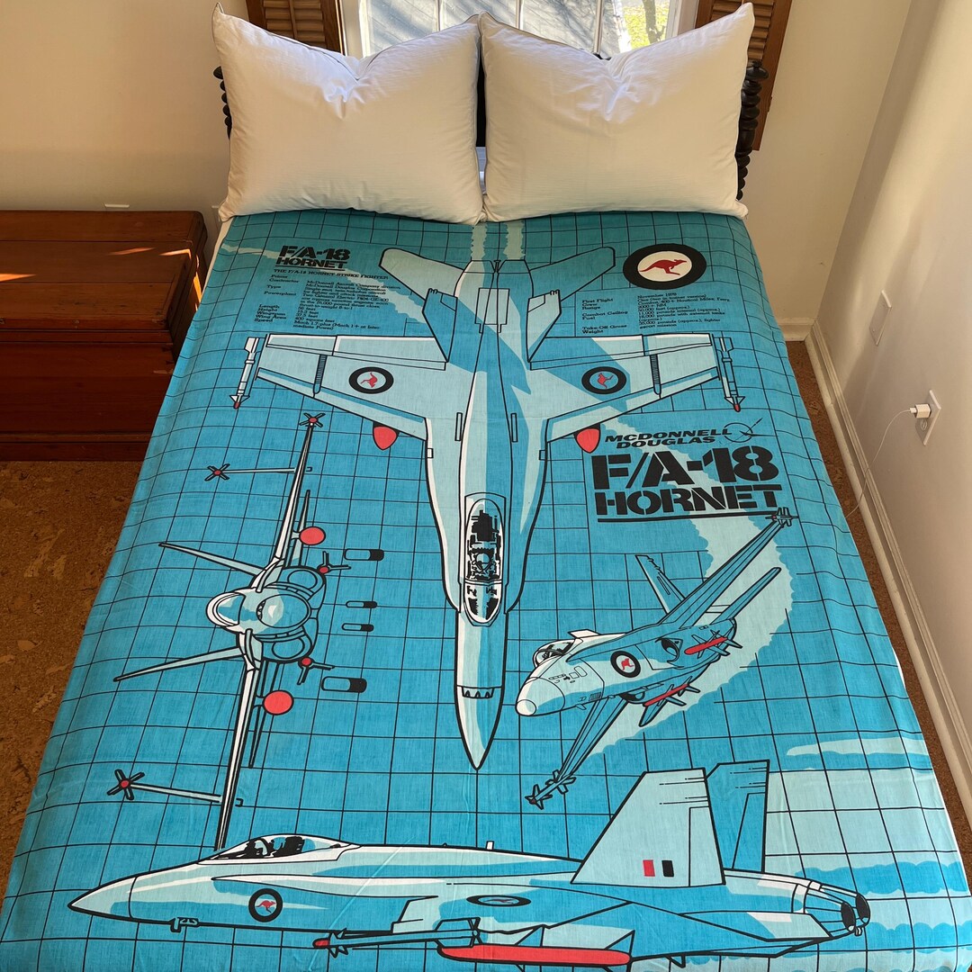 Vintage FA-18 Hornet Duvet Cover – Twin Size – Reversible Jet Fighter Bedding – 80s Kids Aviator ...