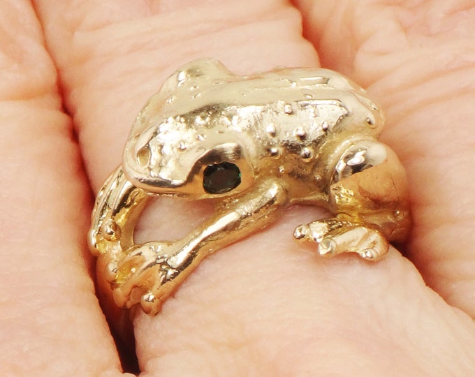 Vintage 14k Gold Frog Ring With Emerald Eyes Yellow Gold Ring Right ...
