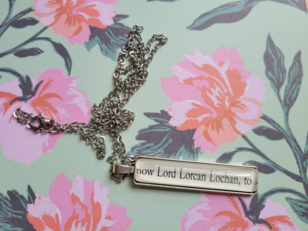 Lord Lorcan Lochan Pendant Necklace Made With Throne of Glass Book ...