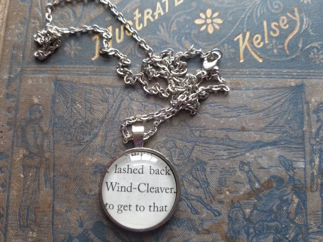 Wind Cleaver Pendant Necklace Made With Throne of Glass Book Pages - Etsy