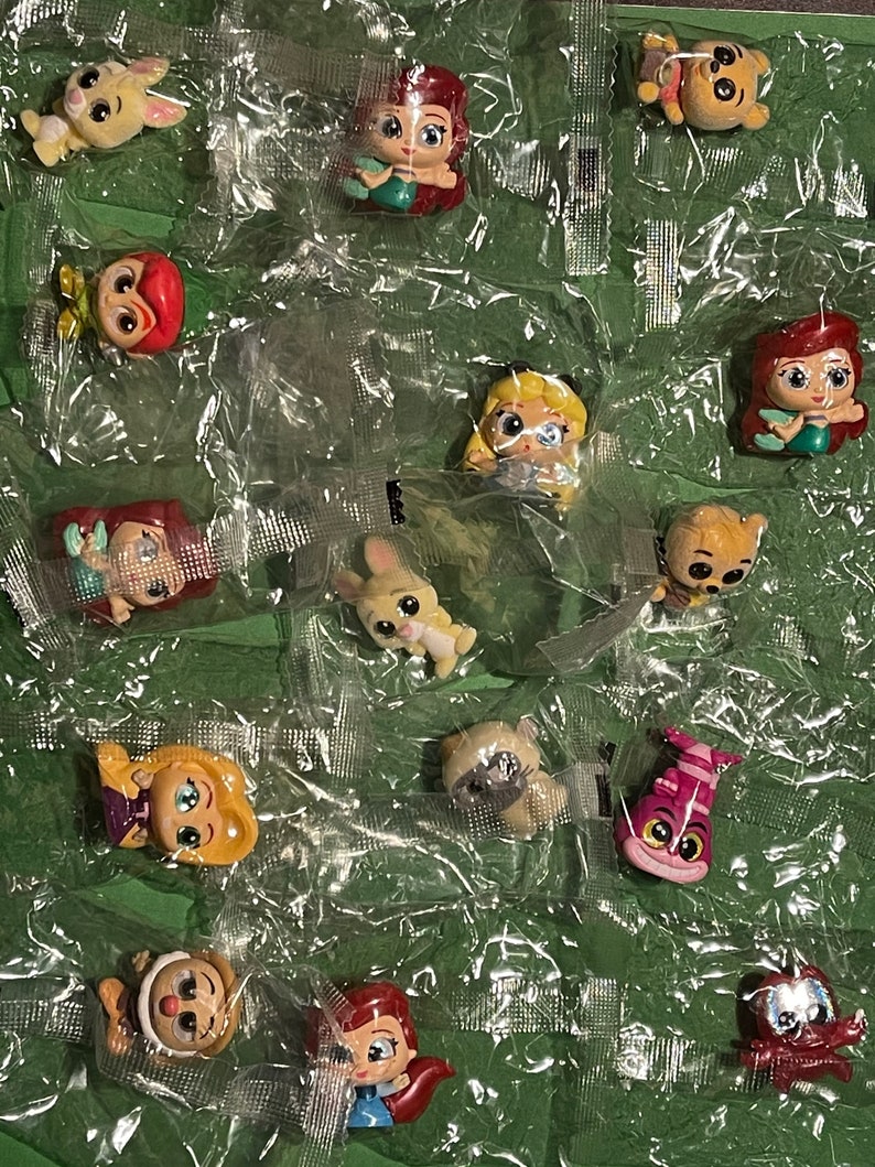 Doorables Series 6 - Etsy