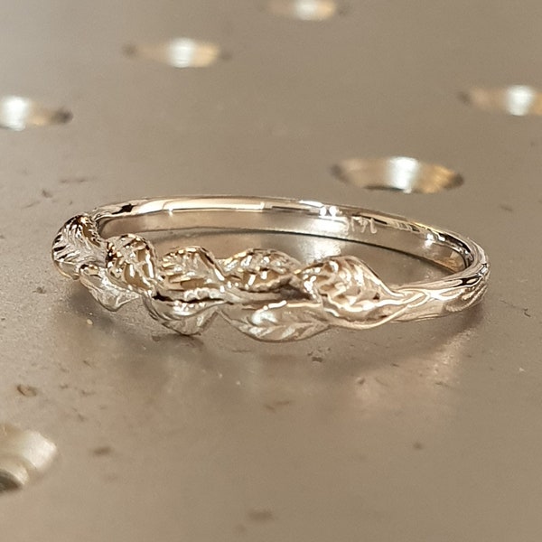Leaf Engraved - Etsy