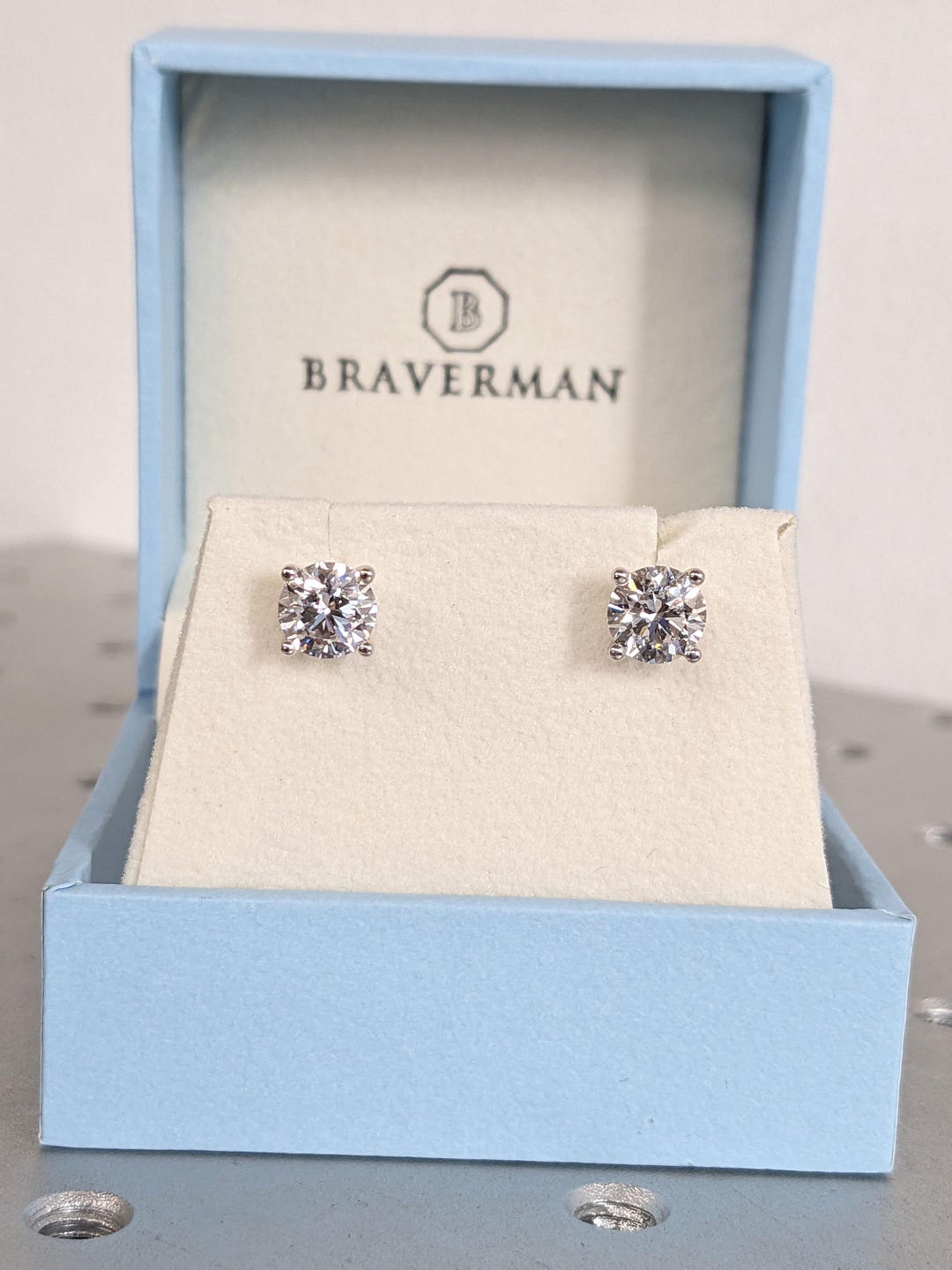 Martini Stud Earrings in 14k White Gold: 0.5-2.5 Carat D/F Color VS1 ...