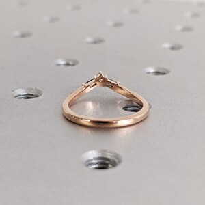 Vintage Curved V Shaped Diamond Wedding Band 14K 18K Rose Gold Art Deco ...