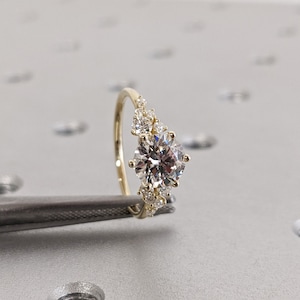 Round Cut Moissanite Ring Vintage Moissanite Engagement Ring Solid Gold ...