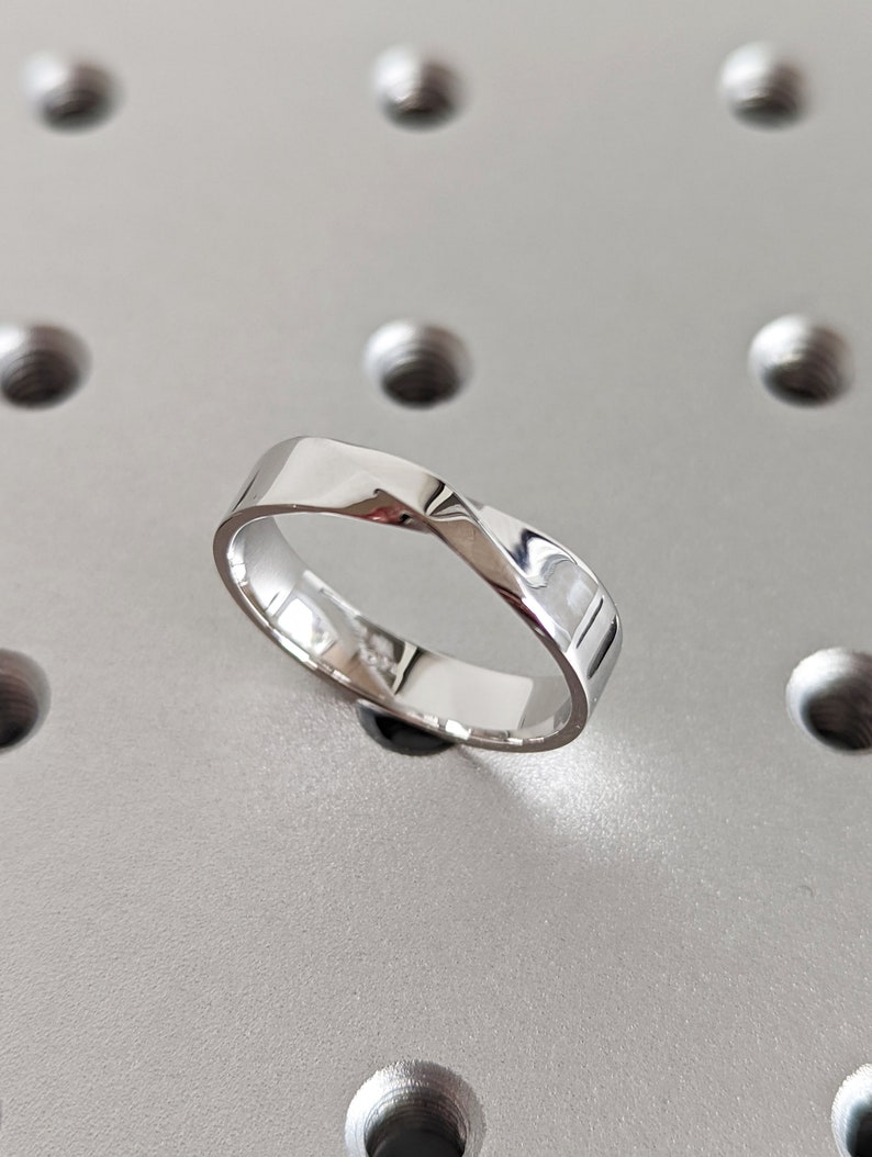 14k Gold Mobius Men's Wedding Band Solid 14K Gold - Etsy