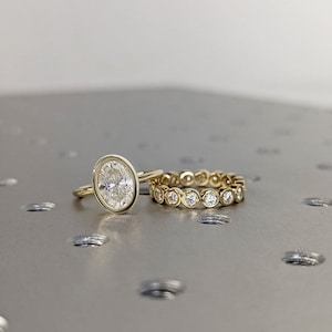 2 Carat Oval Bezel Solitaire Ring Brilliant Cut Lab Diamond Engagement ...