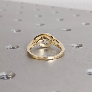 Horizontal Pear Cut Engagement Ring / Teardrop Moissanite Wedding Ring ...