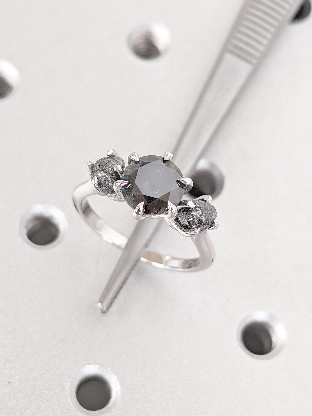 18k Gold Ring for Women | Past Present Future Diamond Wedding ...