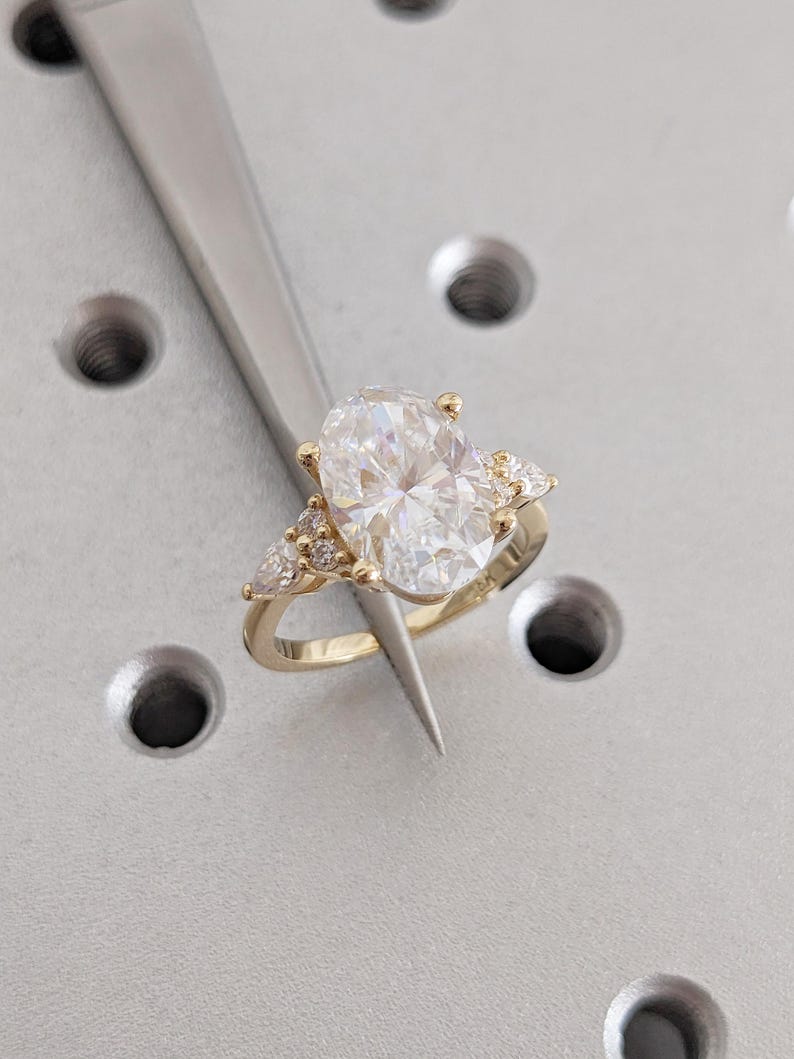 Art Deco 18k Solid Gold Wedding Statement Rings, Oval Cut Lab Diamond Engagement Ring - Etsy UK