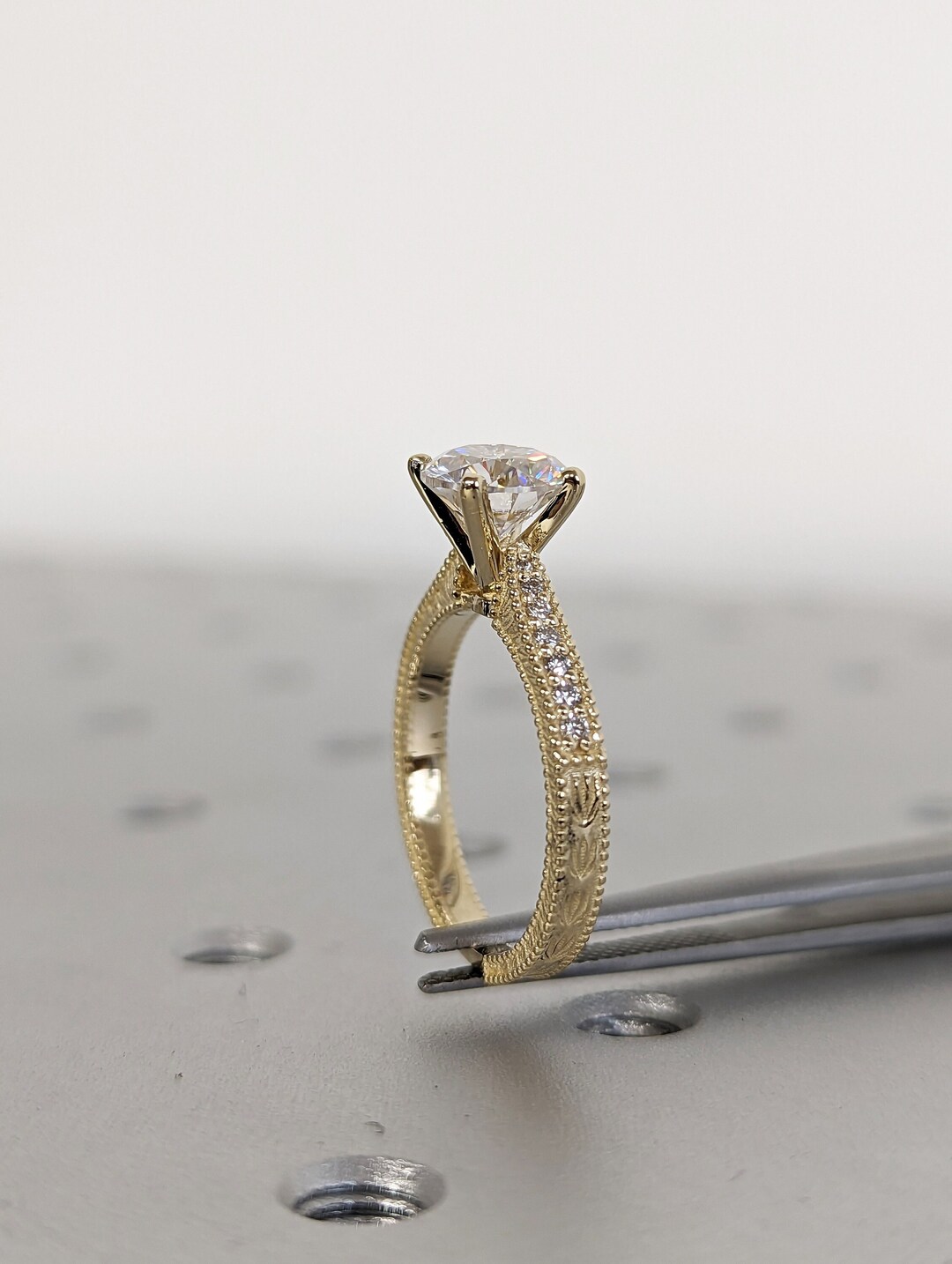 Vintage Engagement Ring 14k Gold Hand Engraved Ring, Moissanite ...