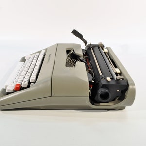 Retro Olivetti Lettera 35 Typewriter - Etsy