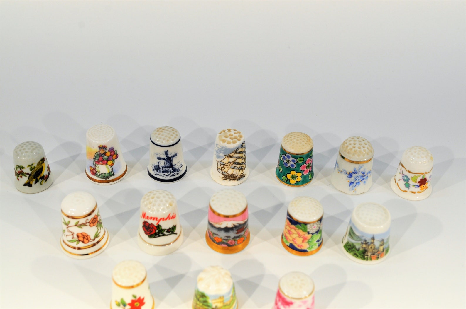 18 Pieces Vintage Thimbles- Antiques Thimbles -thimble Collection - Etsy