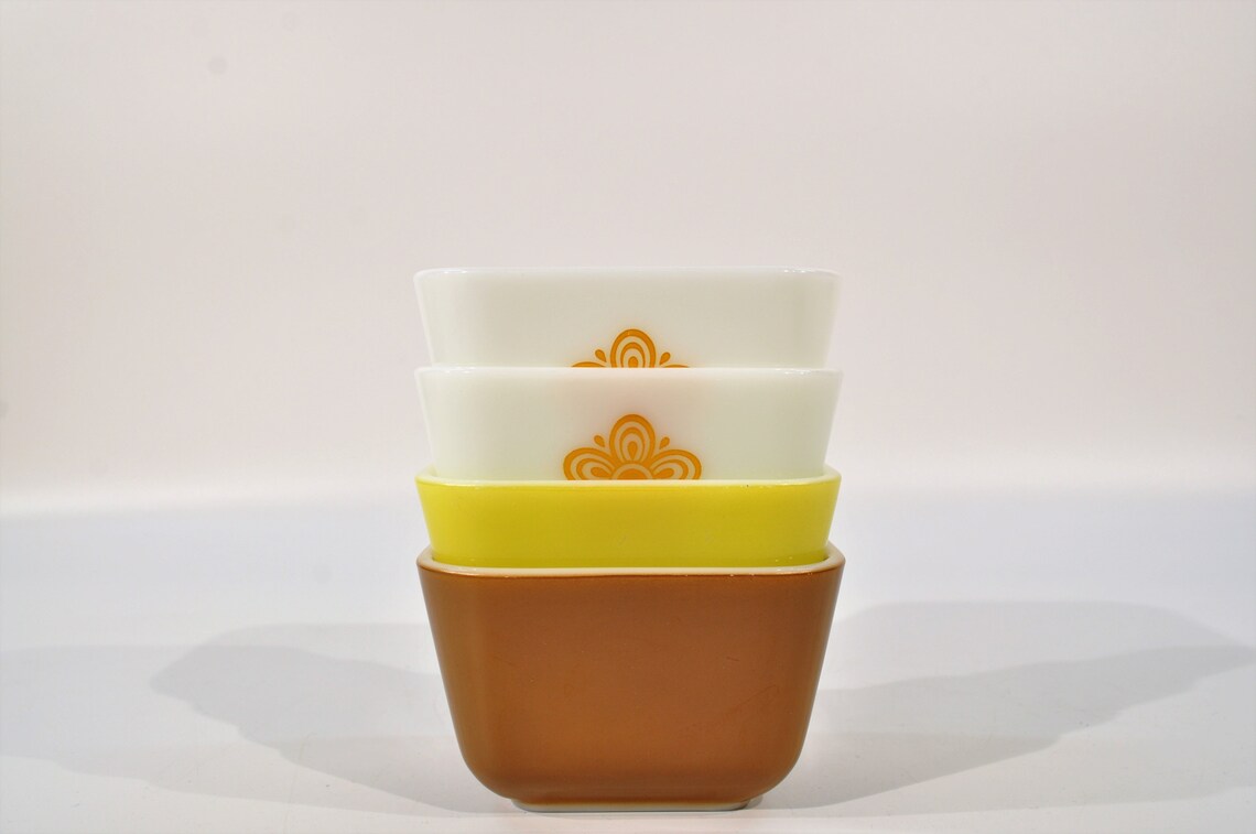 Mid-century Lot of 4 Pyrex multi color 1.5 Cup | Etsy