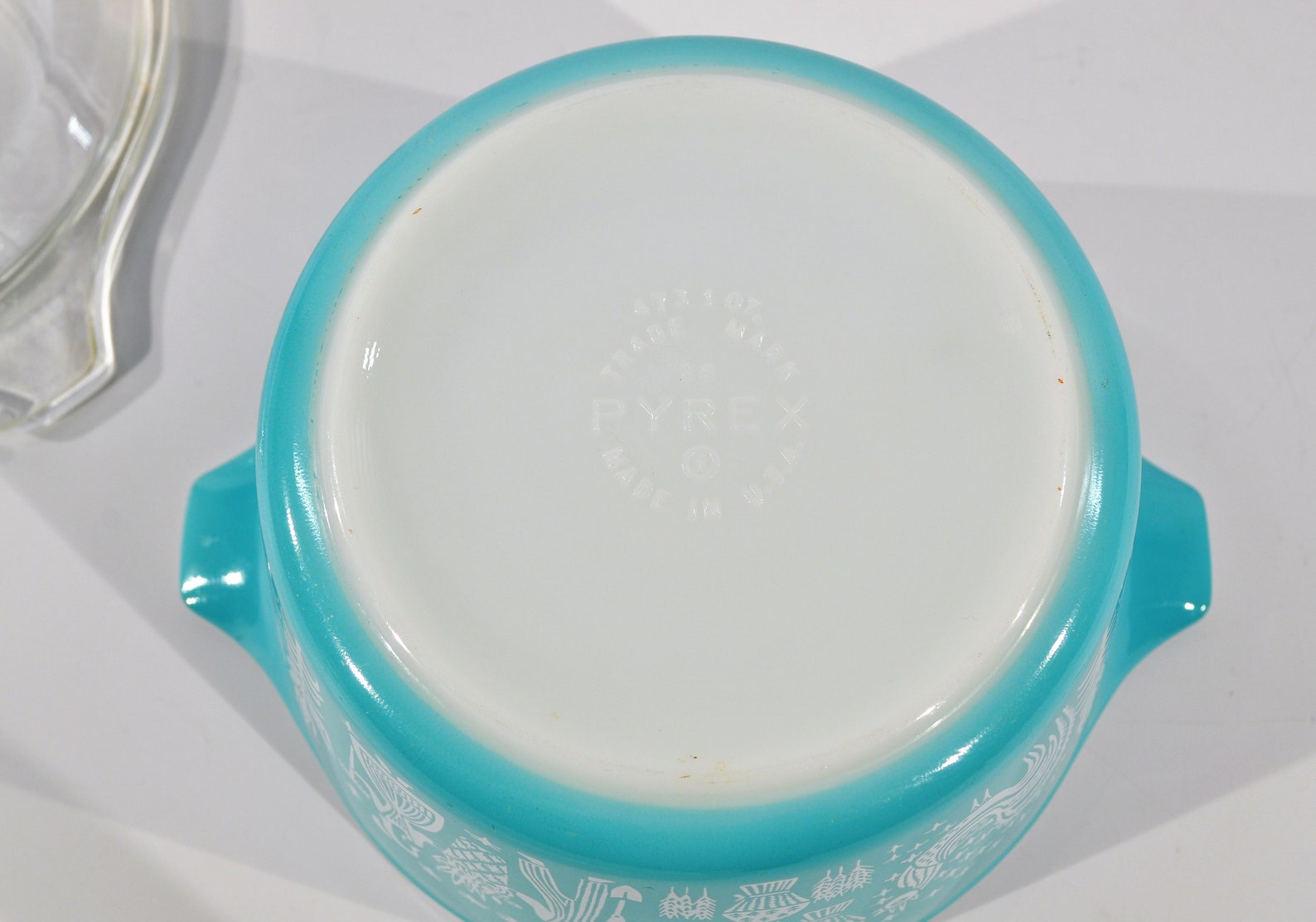 Pyrex Butterprint Casserole Dish White on Turquoise /vintage Pyrex ...