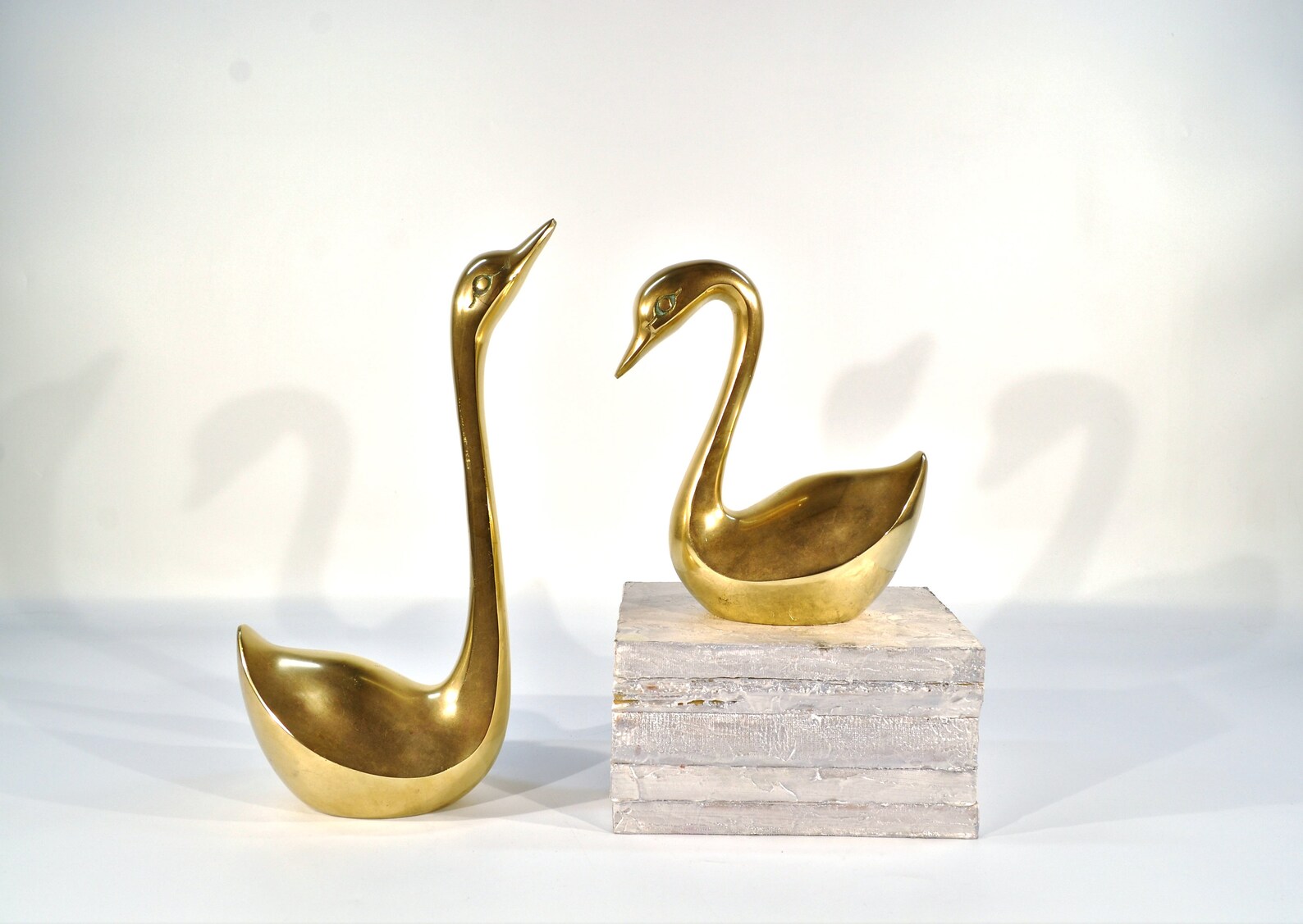 Large Mid Century Modern Brass Swan Set /bookends Brass Décor - Etsy