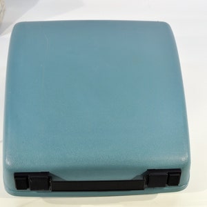 Retro Remington Easy-riter Portable Typewriter/ Vintage Aqua Blue ...