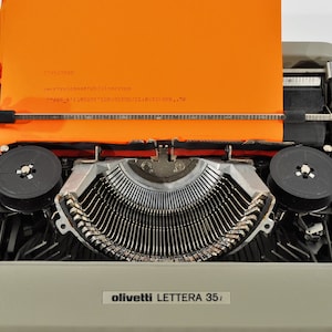 Retro Olivetti Lettera 35 Typewriter - Etsy