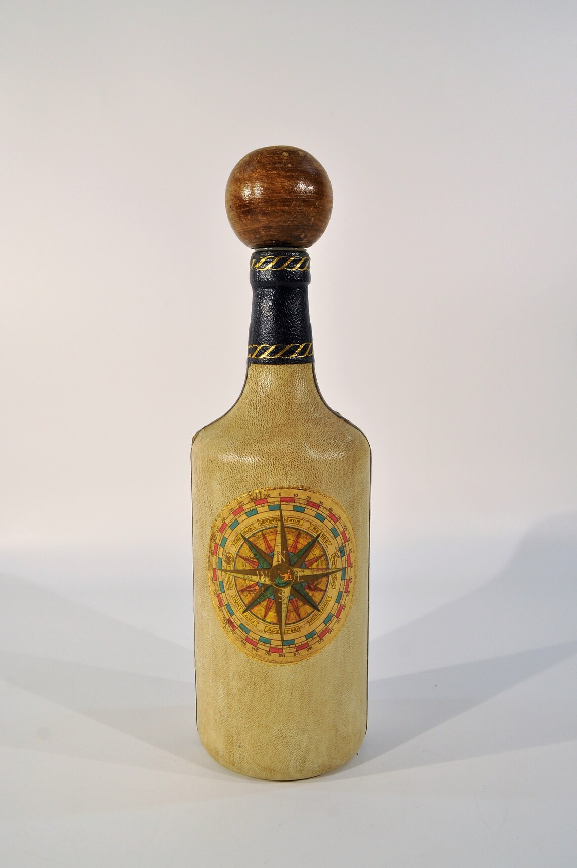 Leather Wrapped Wine Liquor Bottles Decanter Made in Italy - Etsy