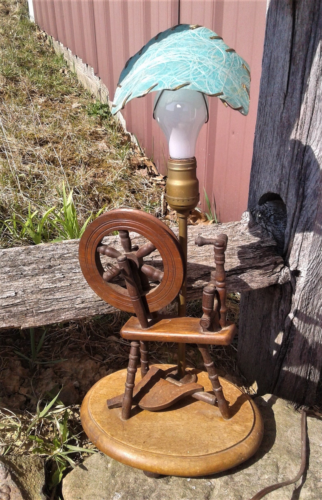 Mid Century Colonial Spinning Wheel Table Lamp W Turquoise Cardboard ...