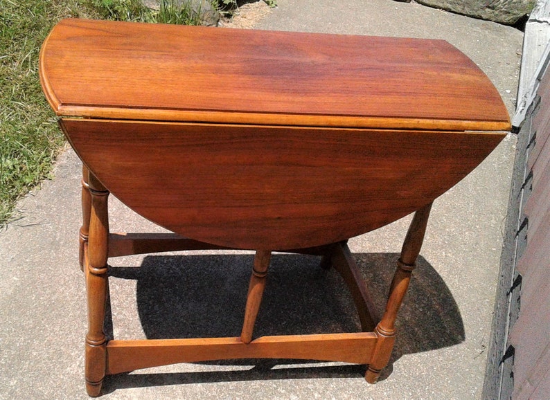 Antique Mahogany Narrow Drop Leaf Round Table W Splayed Legs - Etsy
