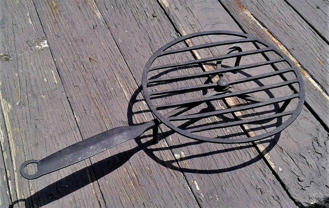 Antique Cast Iron Blacksmith Forged Rotating Fireplace Hearth Trivet ...